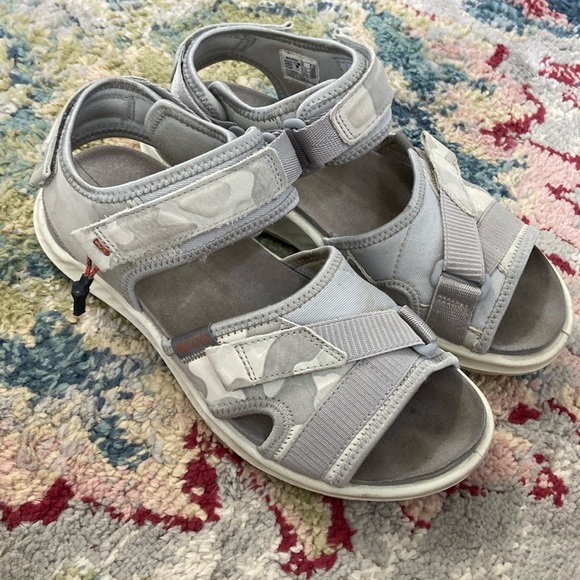 Ecco | Shoes | Ecco Phorene Size 38 Gray3 Velcro Adjustable Straps | Poshmark